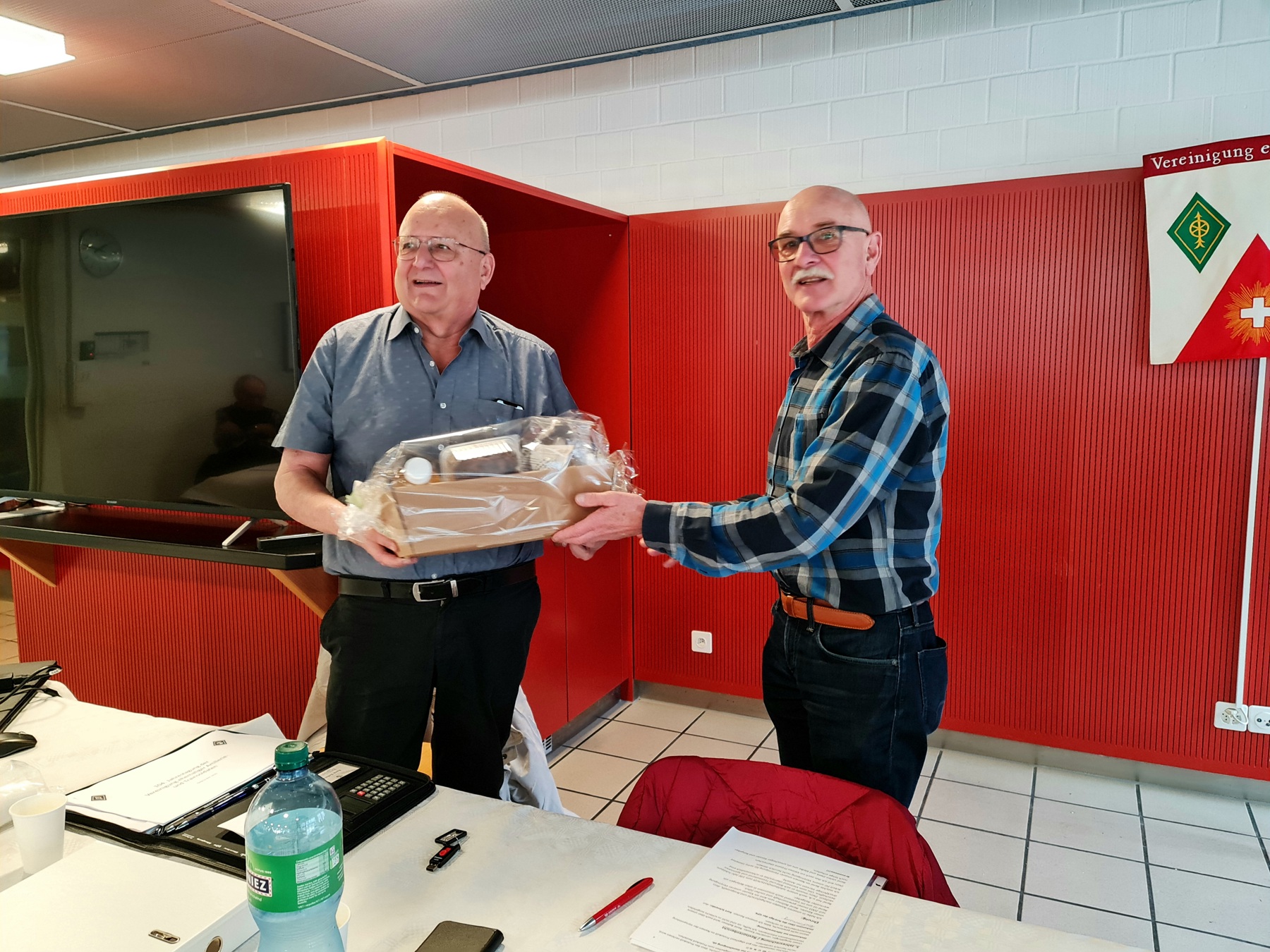 Ehemalige Artillerie- und Trainsoldaten tagten im Kreise alter ... Ehemalige Artillerie- und Trainsoldaten tagten im Kreise alter ...